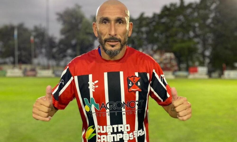Con 44 años “Cholo” Guiñazú volvió al fútbol – Al Toque Deportes